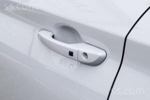 Hyundai Kona 2021 in Riga, with an engine capacity of 1.60 L and mileage of 66 thousand km for 20950 €, photo 23 on AUTOMOTO.COM.LV