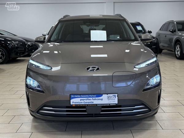 Hyundai Kona 2021 in Kaunas, with an engine capacity of 0.00 L and mileage of 67 thousand km for 23430 €, photo 2 on AUTOMOTO.COM.LV