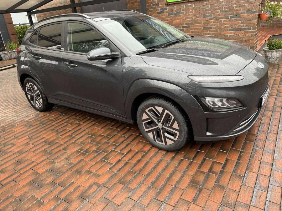 Hyundai Kona 2021 in Druskininkai, with an engine capacity of 0.00 L and mileage of 122 thousand km for 26983 €, photo 3 on AUTOMOTO.COM.LV