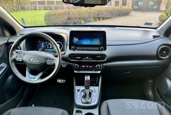 Hyundai Kona 2022 in Riga, with an engine capacity of 1.60 L and mileage of 48 thousand km for 19999 €, photo 10 on AUTOMOTO.COM.LV