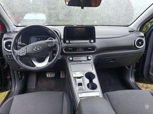 Hyundai Kona 2022 Marijampole, ar dzinēja tilpumu 0.00 L un nobraukumu 68 tūkst. km par 13999 €, foto 9 vietnē AUTOMOTO.COM.LV