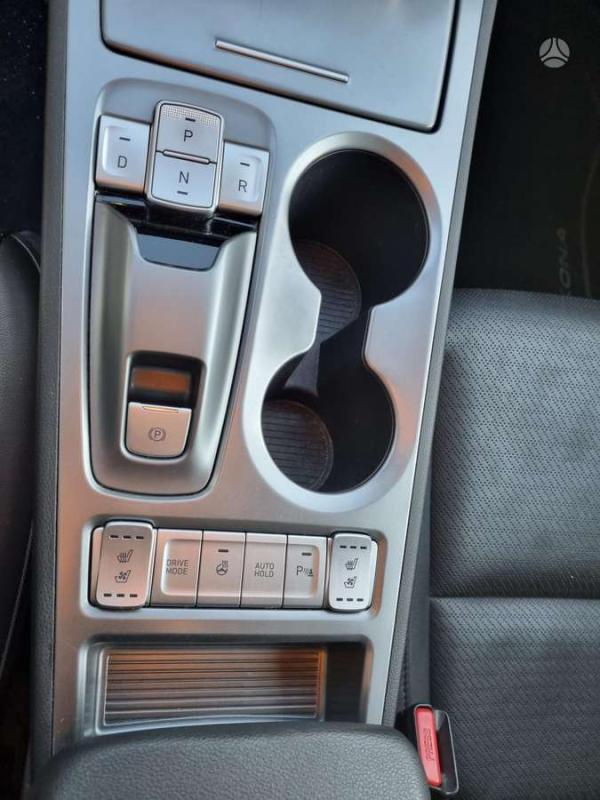 Green Hyundai Kona 2018 in Vilnius, with an engine capacity of 0.00 L and mileage of 112 thousand km for 12000 €, photo 8 on AUTOMOTO.COM.LV