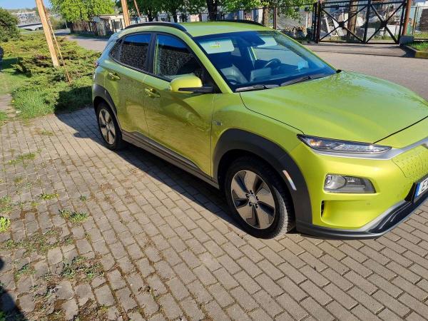 Zaļš Hyundai Kona 2018 Viļņa, ar dzinēja tilpumu 0.00 L un nobraukumu 112 tūkst. km par 12000 €, foto 2 vietnē AUTOMOTO.COM.LV