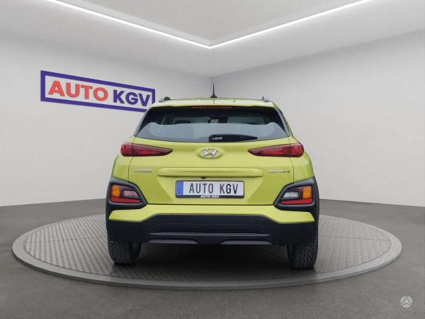 Green Hyundai Kona 2019 in Vilnius, with an engine capacity of 1.00 L and mileage of 80 thousand km for 9999 €, photo 4 on AUTOMOTO.COM.LV