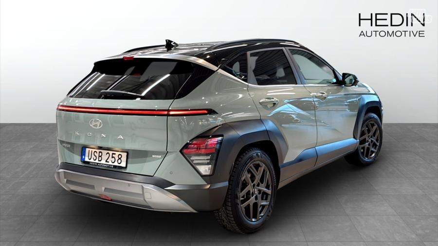 Green Hyundai Kona 2024 in Kaunas, with an engine capacity of 0.00 L and mileage of 44 thousand km for 31272 €, photo 2 on AUTOMOTO.COM.LV
