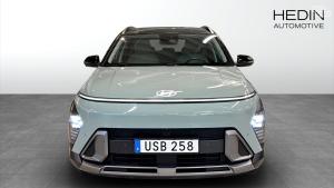 Green Hyundai Kona 2024 in Kaunas, with an engine capacity of 0.00 L and mileage of 44 thousand km for 31272 €, photo 8 on AUTOMOTO.COM.LV