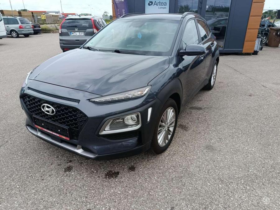 Grey Hyundai Kona 2017 in Marijampole, with an engine capacity of 1.00 L and mileage of 66 thousand km for 8100 €, photo 4 on AUTOMOTO.COM.LV