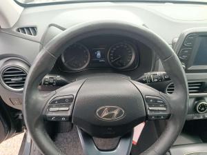 Grey Hyundai Kona 2017 in Marijampole, with an engine capacity of 1.00 L and mileage of 66 thousand km for 8100 €, photo 8 on AUTOMOTO.COM.LV