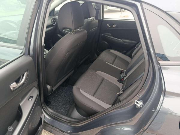 Pelēks Hyundai Kona 2017 Marijampole, ar dzinēja tilpumu 1.00 L un nobraukumu 66 tūkst. km par 8100 €, foto 8 vietnē AUTOMOTO.COM.LV