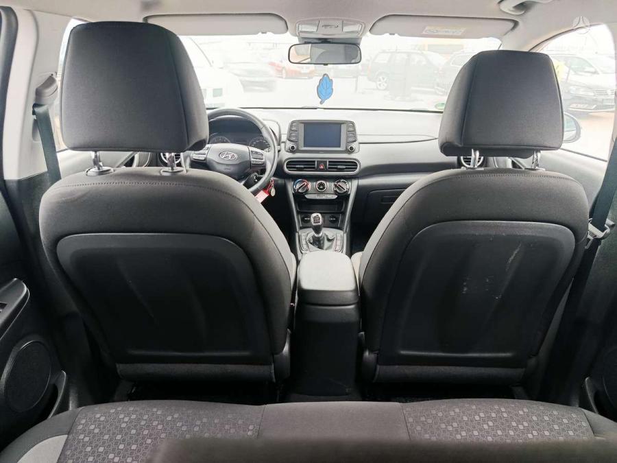 Grey Hyundai Kona 2017 in Marijampole, with an engine capacity of 1.00 L and mileage of 66 thousand km for 8100 €, photo 10 on AUTOMOTO.COM.LV