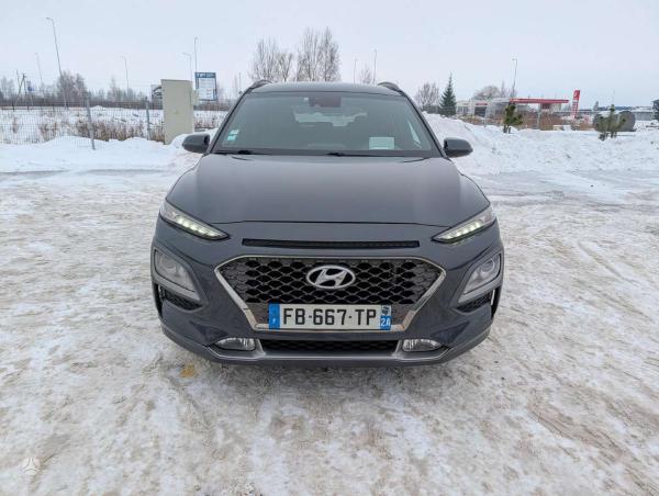 Grey Hyundai Kona 2018 in Taurage, with an engine capacity of 1.60 L and mileage of 113 thousand km for 11200 €, photo 2 on AUTOMOTO.COM.LV