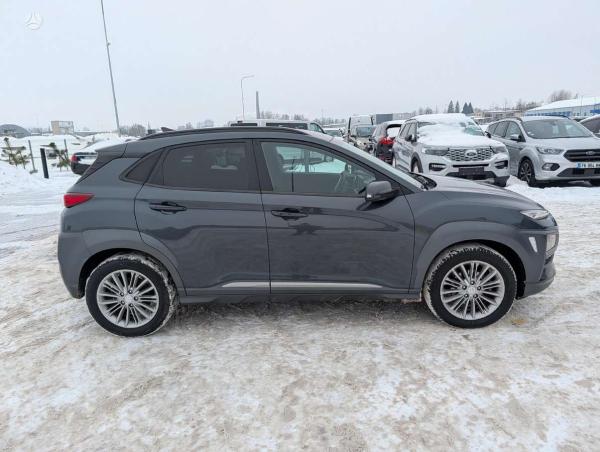 Grey Hyundai Kona 2018 in Taurage, with an engine capacity of 1.60 L and mileage of 113 thousand km for 11200 €, photo 4 on AUTOMOTO.COM.LV