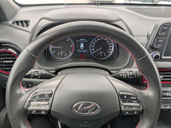 Grey Hyundai Kona 2018 in Taurage, with an engine capacity of 1.60 L and mileage of 113 thousand km for 11200 €, photo 10 on AUTOMOTO.COM.LV