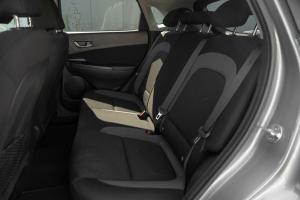 Grey Hyundai Kona 2018 in Vilnius, with an engine capacity of 1.60 L and mileage of 82 thousand km for 11950 €, photo 10 on AUTOMOTO.COM.LV