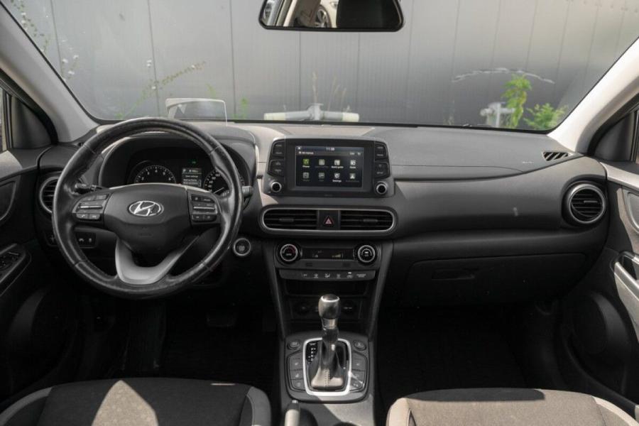 Grey Hyundai Kona 2018 in Vilnius, with an engine capacity of 1.60 L and mileage of 82 thousand km for 11950 €, photo 11 on AUTOMOTO.COM.LV