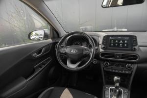 Grey Hyundai Kona 2018 in Vilnius, with an engine capacity of 1.60 L and mileage of 82 thousand km for 11950 €, photo 12 on AUTOMOTO.COM.LV