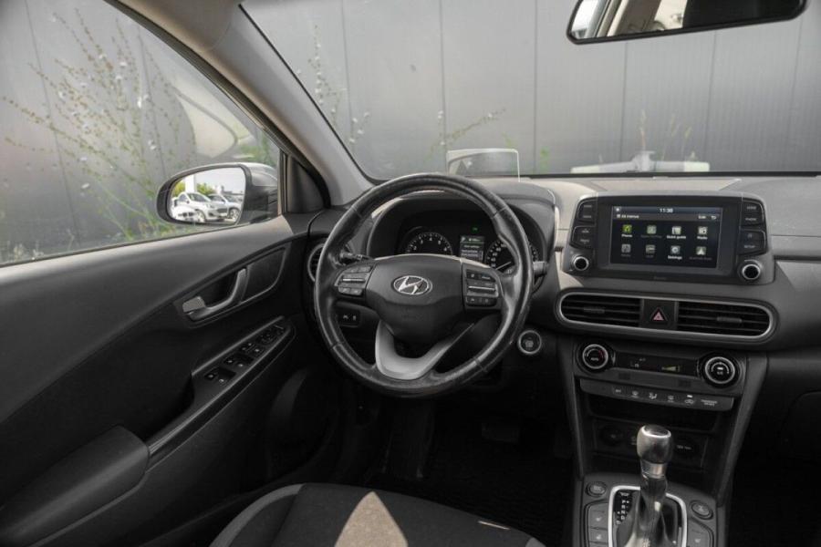 Grey Hyundai Kona 2018 in Vilnius, with an engine capacity of 1.60 L and mileage of 82 thousand km for 11950 €, photo 12 on AUTOMOTO.COM.LV