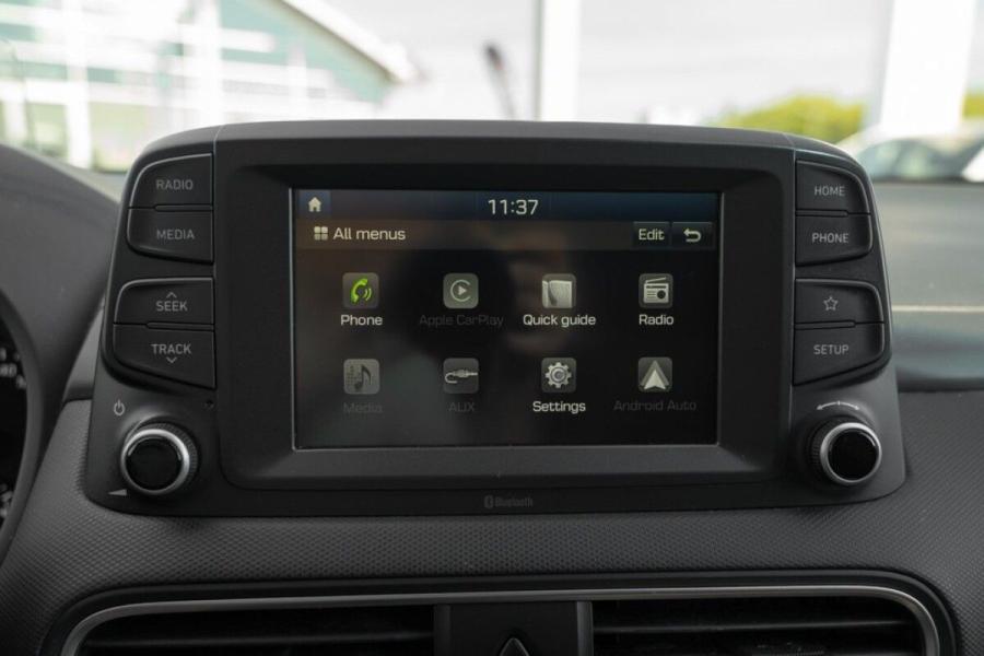 Grey Hyundai Kona 2018 in Vilnius, with an engine capacity of 1.60 L and mileage of 82 thousand km for 11950 €, photo 21 on AUTOMOTO.COM.LV