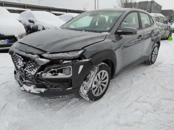 Grey Hyundai Kona 2019 in Panevezys, with an engine capacity of 1.00 L and mileage of 68 thousand km for 5800 €, photo 2 on AUTOMOTO.COM.LV