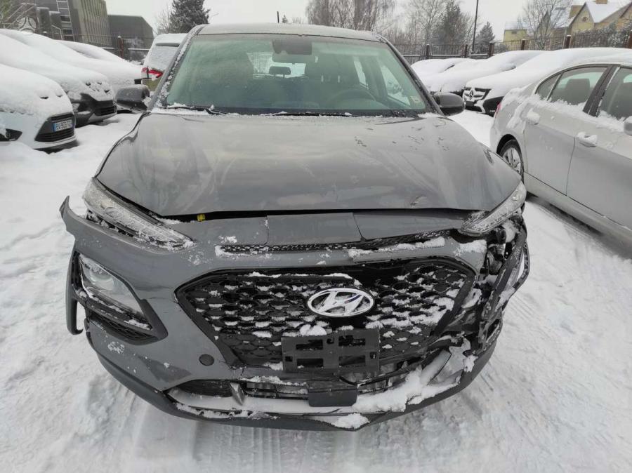 Pelēks Hyundai Kona 2019 Panevēža, ar dzinēja tilpumu 1.00 L un nobraukumu 68 tūkst. km par 5800 €, foto 5 vietnē AUTOMOTO.COM.LV
