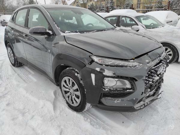 Grey Hyundai Kona 2019 in Panevezys, with an engine capacity of 1.00 L and mileage of 68 thousand km for 5800 €, photo 7 on AUTOMOTO.COM.LV