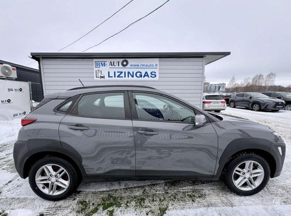Pelēks Hyundai Kona 2019 Panevēža, ar dzinēja tilpumu 1.60 L un nobraukumu 116 tūkst. km par 9950 €, foto 4 vietnē AUTOMOTO.COM.LV