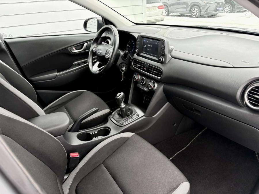 Grey Hyundai Kona 2019 in Panevezys, with an engine capacity of 1.60 L and mileage of 116 thousand km for 9950 €, photo 18 on AUTOMOTO.COM.LV