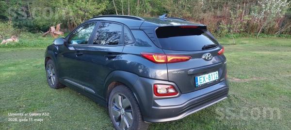 Pelēks Hyundai Kona 2019 Rīga, ar dzinēja tilpumu 0.00 L un nobraukumu 236 tūkst. km par 16000 €, foto 2 vietnē AUTOMOTO.COM.LV