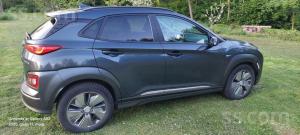 Pelēks Hyundai Kona 2019 Rīga, ar dzinēja tilpumu 0.00 L un nobraukumu 236 tūkst. km par 16000 €, foto 4 vietnē AUTOMOTO.COM.LV
