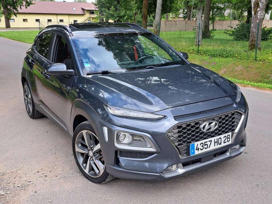 Grey Hyundai Kona 2019 in Taurage, with an engine capacity of 1.60 L and mileage of 193 thousand km for 11499 €, photo 3 on AUTOMOTO.COM.LV