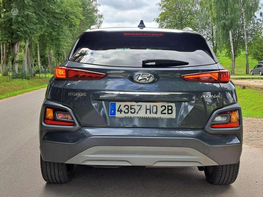 Grey Hyundai Kona 2019 in Taurage, with an engine capacity of 1.60 L and mileage of 193 thousand km for 11499 €, photo 6 on AUTOMOTO.COM.LV