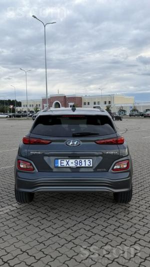 Grey Hyundai Kona 2019 in Riga, with an engine capacity of 0.00 L and mileage of 150 thousand km for 17200 €, photo 4 on AUTOMOTO.COM.LV
