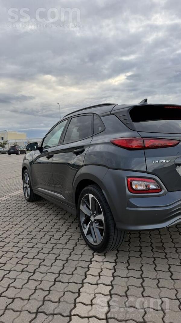 Pelēks Hyundai Kona 2019 Rīga, ar dzinēja tilpumu 0.00 L un nobraukumu 150 tūkst. km par 17200 €, foto 5 vietnē AUTOMOTO.COM.LV