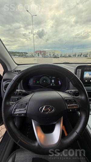 Grey Hyundai Kona 2019 in Riga, with an engine capacity of 0.00 L and mileage of 150 thousand km for 17200 €, photo 10 on AUTOMOTO.COM.LV