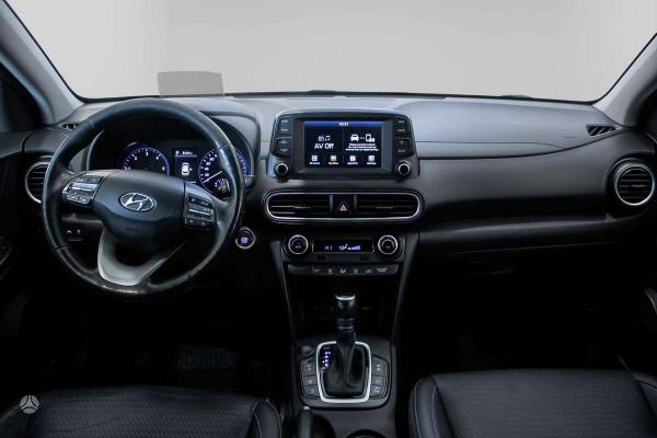 Grey Hyundai Kona 2019 in Kaunas, with an engine capacity of 1.60 L and mileage of 194 thousand km for 12490 €, photo 7 on AUTOMOTO.COM.LV