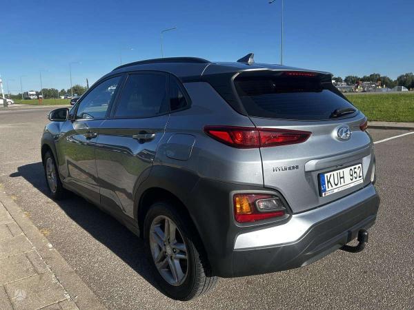 Grey Hyundai Kona 2019 in Panevezys, with an engine capacity of 1.00 L and mileage of 50 thousand km for 9800 €, photo 5 on AUTOMOTO.COM.LV