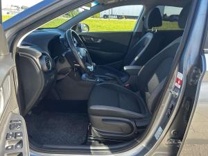 Pelēks Hyundai Kona 2019 Panevēža, ar dzinēja tilpumu 1.00 L un nobraukumu 50 tūkst. km par 9800 €, foto 10 vietnē AUTOMOTO.COM.LV