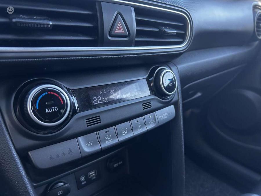 Pelēks Hyundai Kona 2019 Panevēža, ar dzinēja tilpumu 1.00 L un nobraukumu 50 tūkst. km par 9800 €, foto 16 vietnē AUTOMOTO.COM.LV