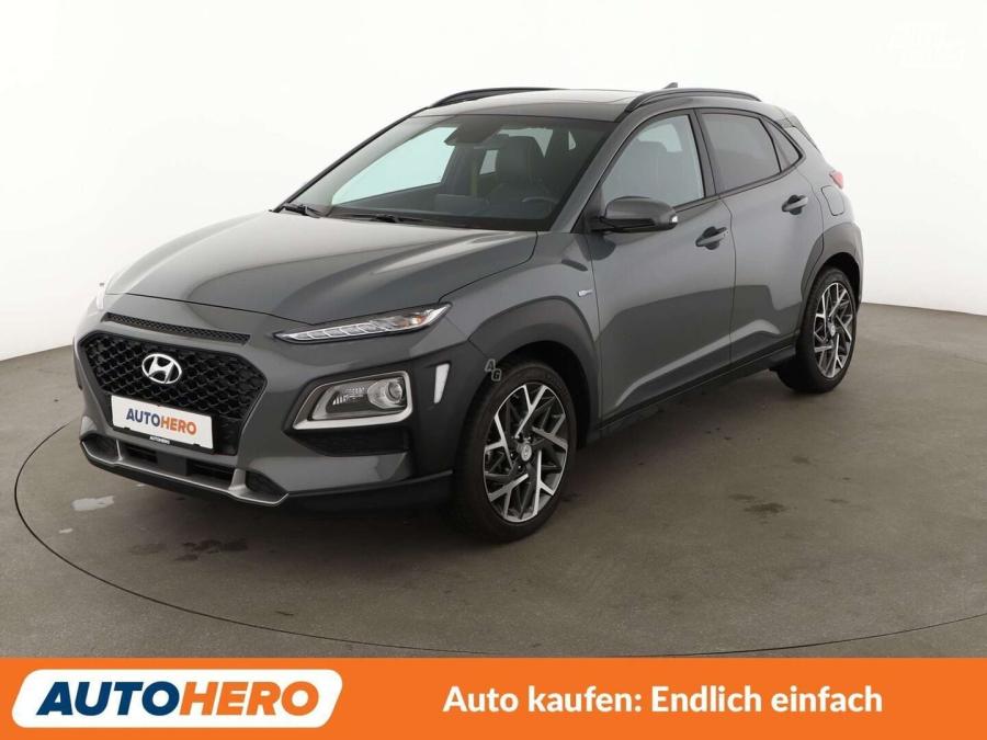 Grey Hyundai Kona 2020 in Kaunas, with an engine capacity of 1.60 L and mileage of 13 thousand km for 22112 €, photo 1 on AUTOMOTO.COM.LV
