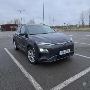 Grey Hyundai Kona 2020 in Ukmerge, with an engine capacity of 0.00 L and mileage of 83 thousand km for 18490 €, photo 3 on AUTOMOTO.COM.LV
