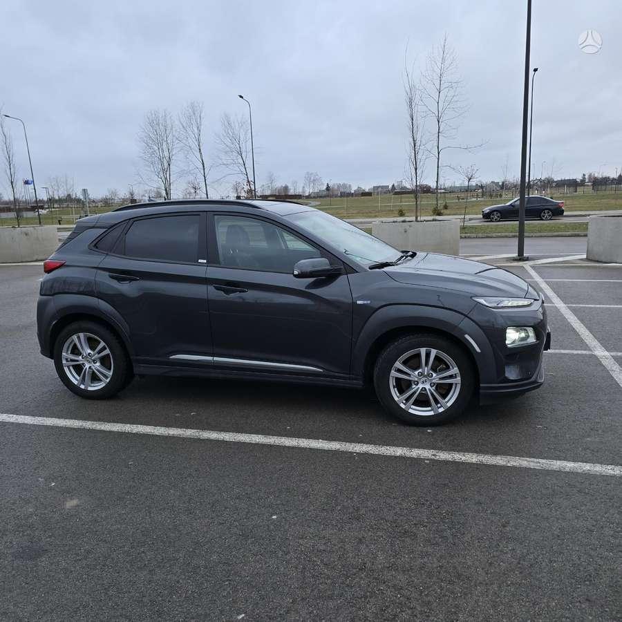 Grey Hyundai Kona 2020 in Ukmerge, with an engine capacity of 0.00 L and mileage of 83 thousand km for 18490 €, photo 5 on AUTOMOTO.COM.LV