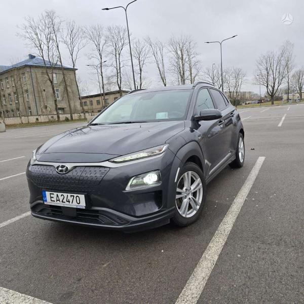Grey Hyundai Kona 2020 in Ukmerge, with an engine capacity of 0.00 L and mileage of 83 thousand km for 18490 €, photo 6 on AUTOMOTO.COM.LV