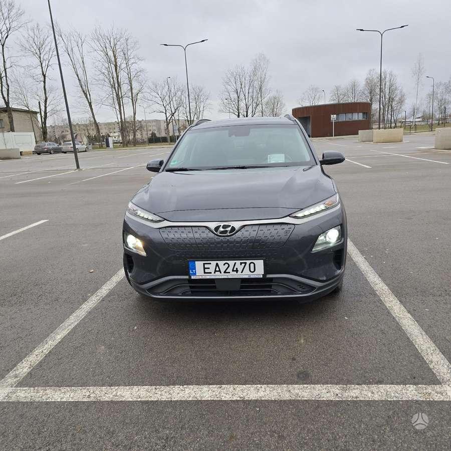 Grey Hyundai Kona 2020 in Ukmerge, with an engine capacity of 0.00 L and mileage of 83 thousand km for 18490 €, photo 7 on AUTOMOTO.COM.LV
