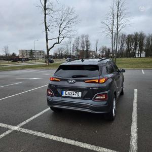 Grey Hyundai Kona 2020 in Ukmerge, with an engine capacity of 0.00 L and mileage of 83 thousand km for 18490 €, photo 9 on AUTOMOTO.COM.LV