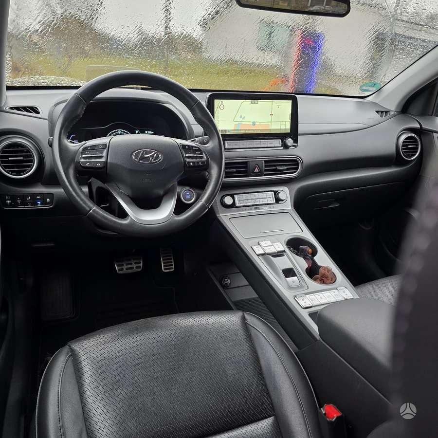 Grey Hyundai Kona 2020 in Ukmerge, with an engine capacity of 0.00 L and mileage of 83 thousand km for 18490 €, photo 14 on AUTOMOTO.COM.LV