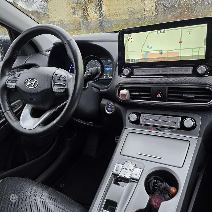 Grey Hyundai Kona 2020 in Ukmerge, with an engine capacity of 0.00 L and mileage of 83 thousand km for 18490 €, photo 15 on AUTOMOTO.COM.LV