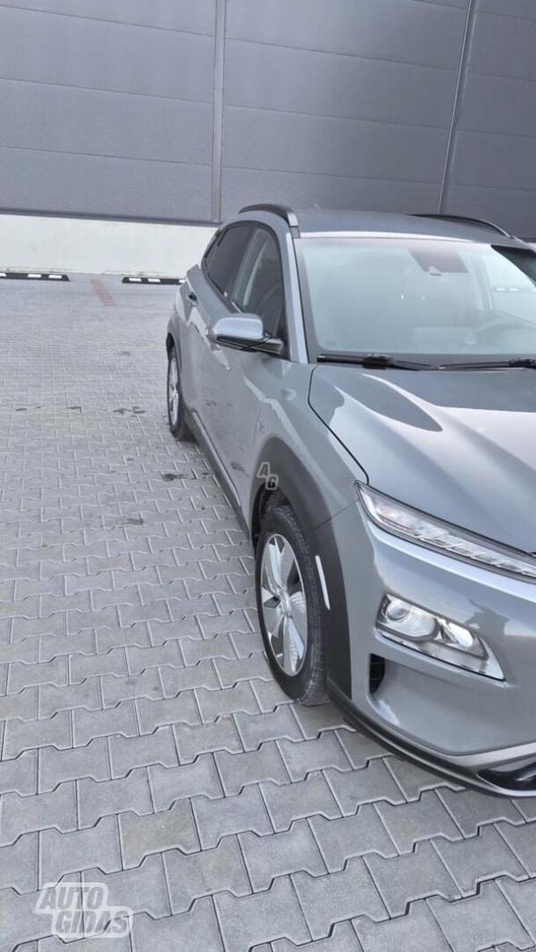 Pelēks Hyundai Kona 2020 Šauļi, ar dzinēja tilpumu 0.00 L un nobraukumu 33 tūkst. km par 14900 €, foto 4 vietnē AUTOMOTO.COM.LV