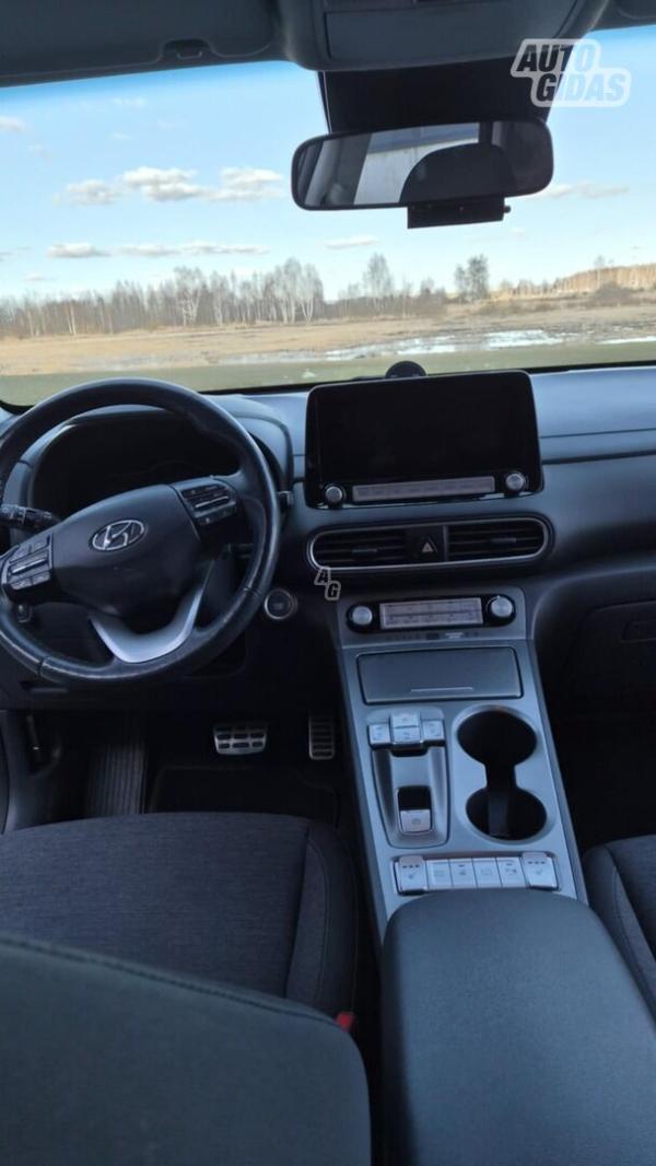 Pelēks Hyundai Kona 2020 Šauļi, ar dzinēja tilpumu 0.00 L un nobraukumu 33 tūkst. km par 14900 €, foto 8 vietnē AUTOMOTO.COM.LV