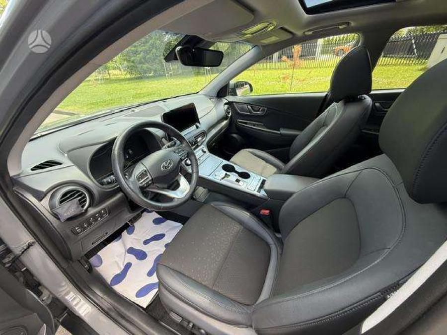 Pelēks Hyundai Kona 2020 Viļņa, ar dzinēja tilpumu 0.00 L un nobraukumu 85 tūkst. km par 19800 €, foto 1 vietnē AUTOMOTO.COM.LV