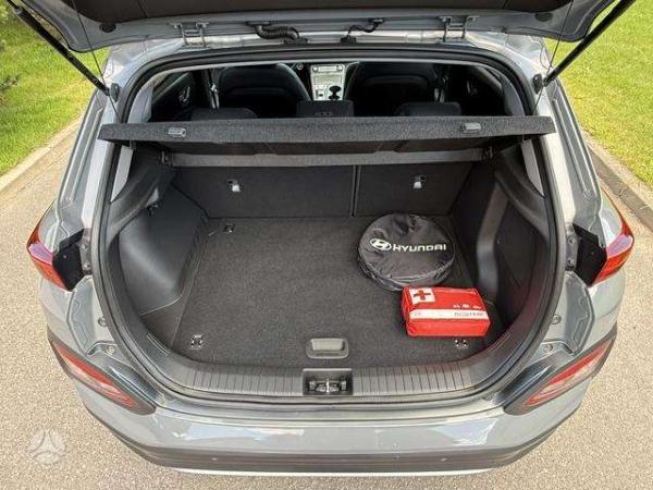 Pelēks Hyundai Kona 2020 Viļņa, ar dzinēja tilpumu 0.00 L un nobraukumu 85 tūkst. km par 19800 €, foto 10 vietnē AUTOMOTO.COM.LV